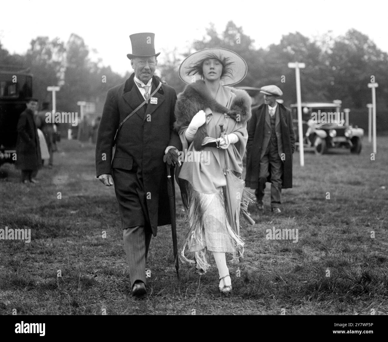 At the Royal Ascot race meeting , Sir John and Miss King . 16 June 1922 ...