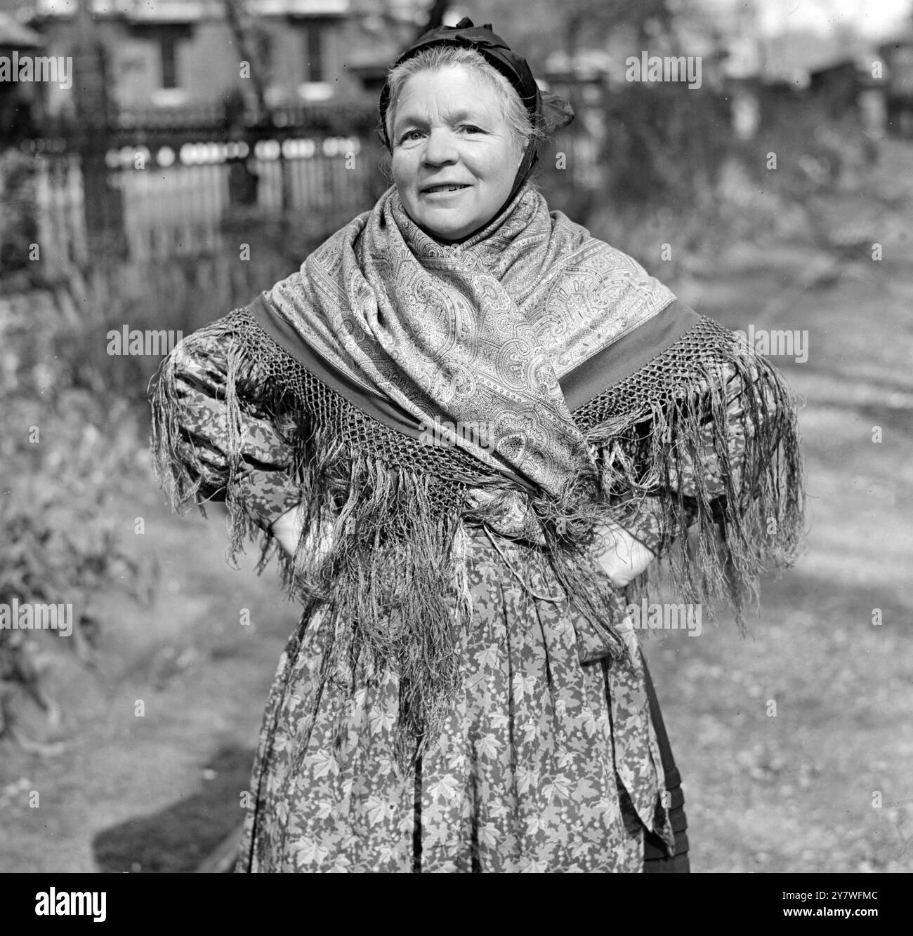 Mrs Tom Lisle , fishwife of Cullercoats , who received the R N L I gold ...