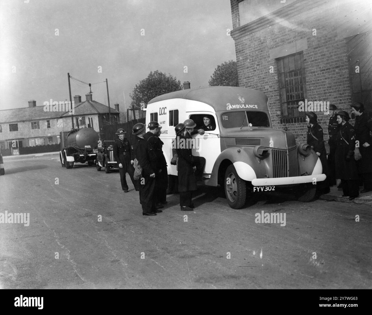 Home Front 1940 - This ambulance was presented to the London County ...