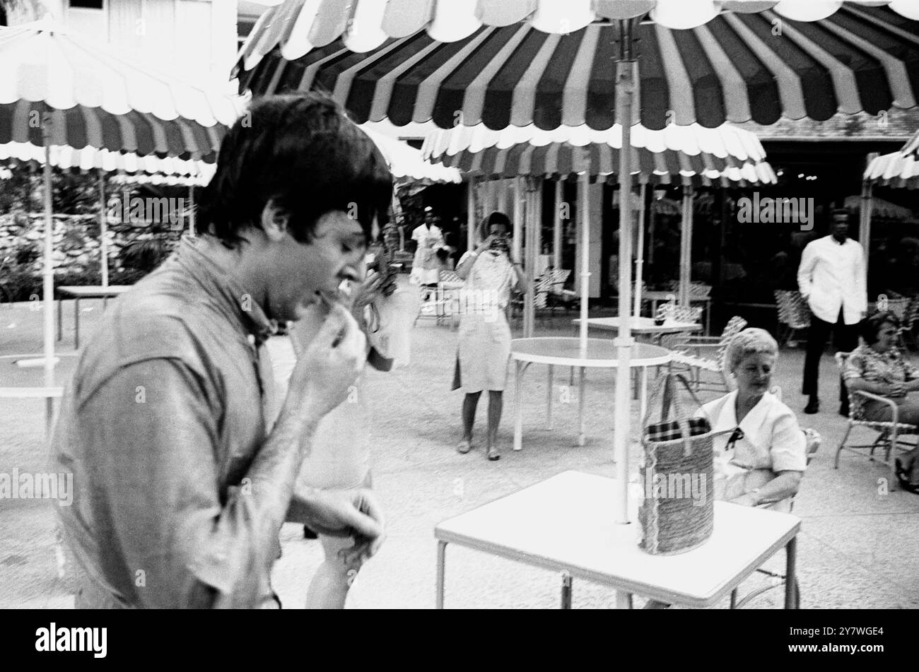 1960s hotel pool Black and White Stock Photos & Images - Alamy