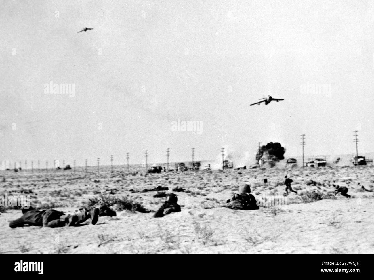 Sinai : Israeli troops dive for cover as Egyptian Mig fighters scream ...