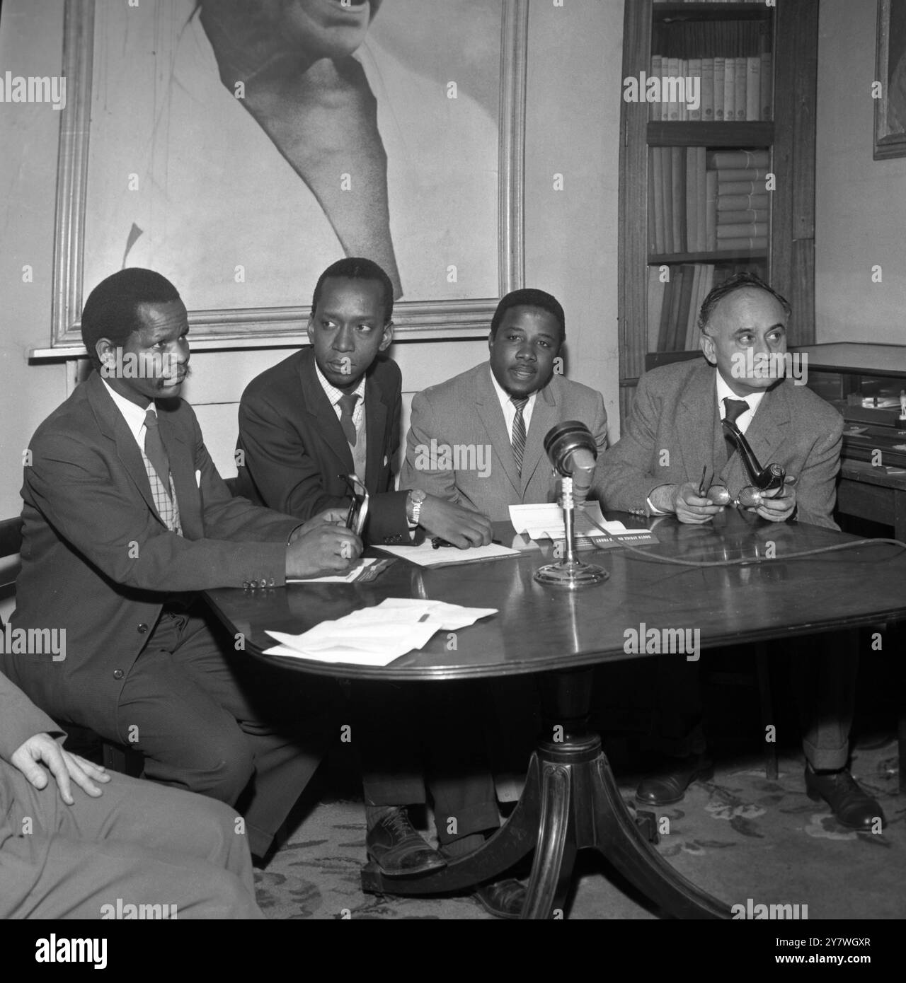 Oliver tambo hi-res stock photography and images - Alamy