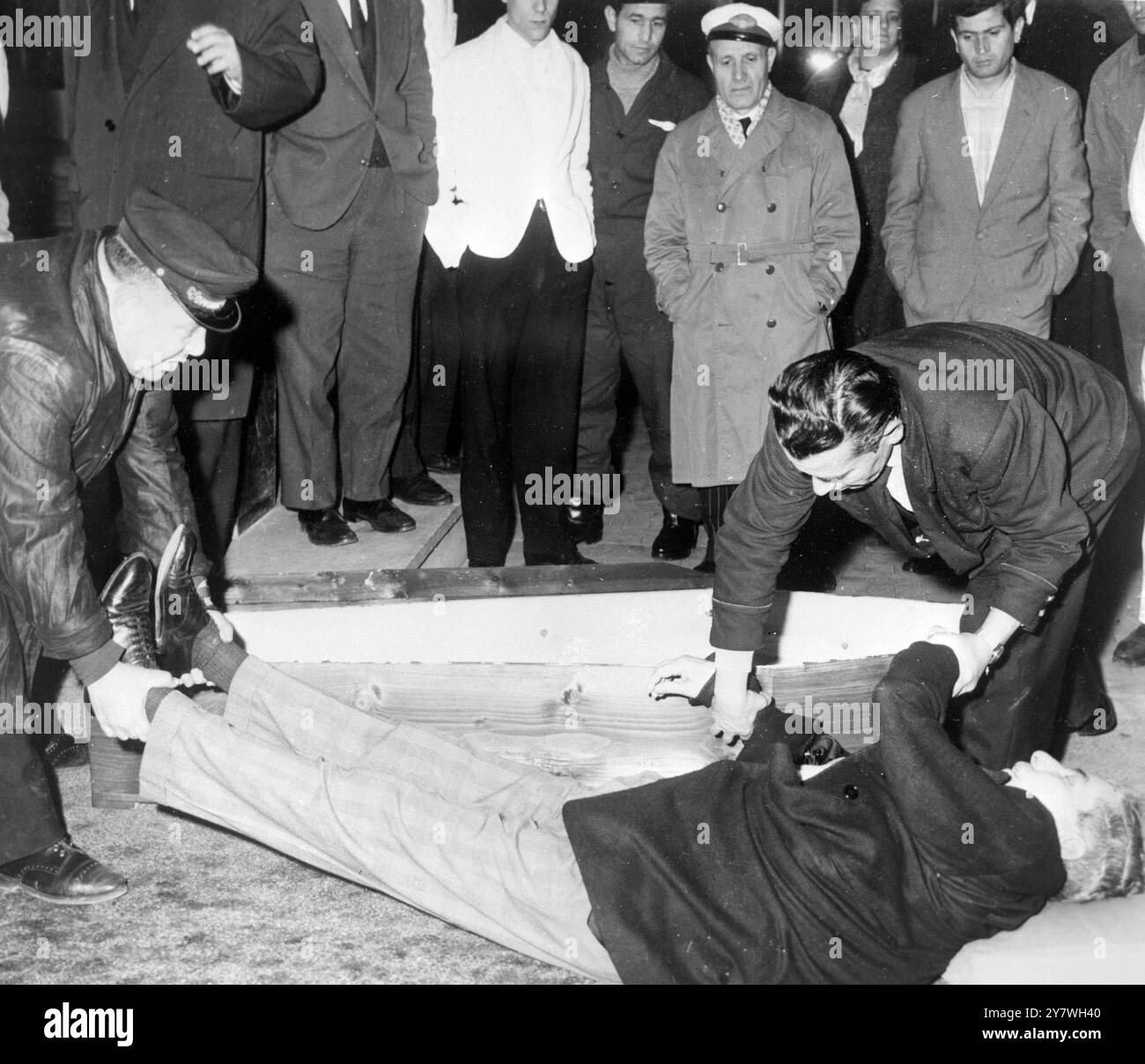 The body of Charles " Lucky " Luciano lies in the spot where he died of ...