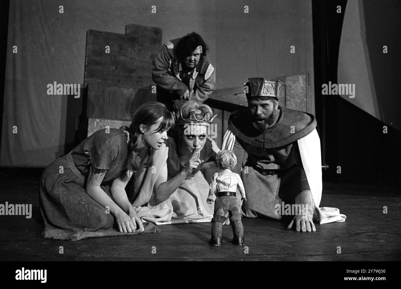 The Brobdingnagian Queen ( Tilly Tremayne ) cautious Angharad Rees ...