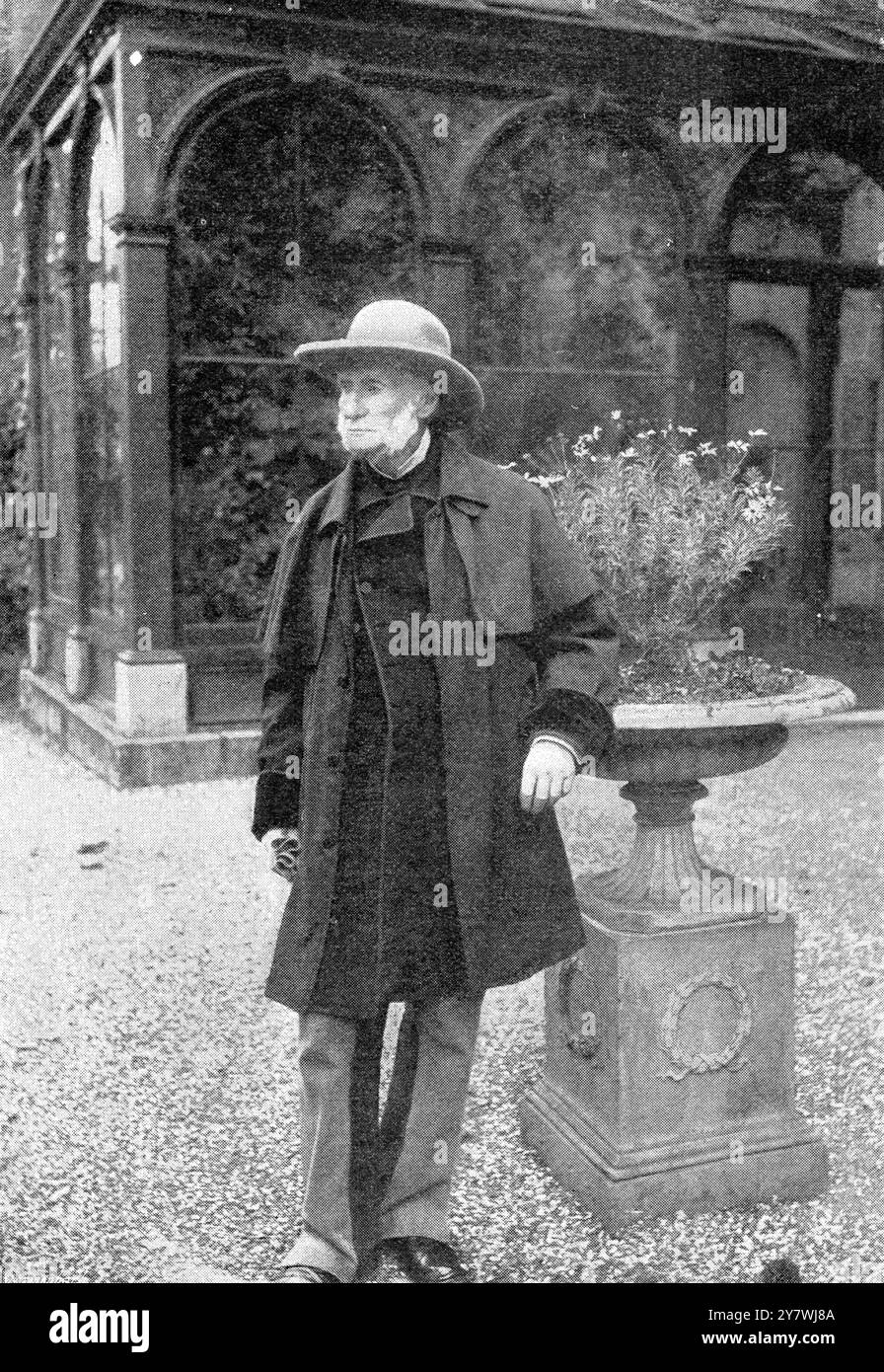 The late Sir Harry Verney at the age of ninety . 17 February 1894 Stock ...