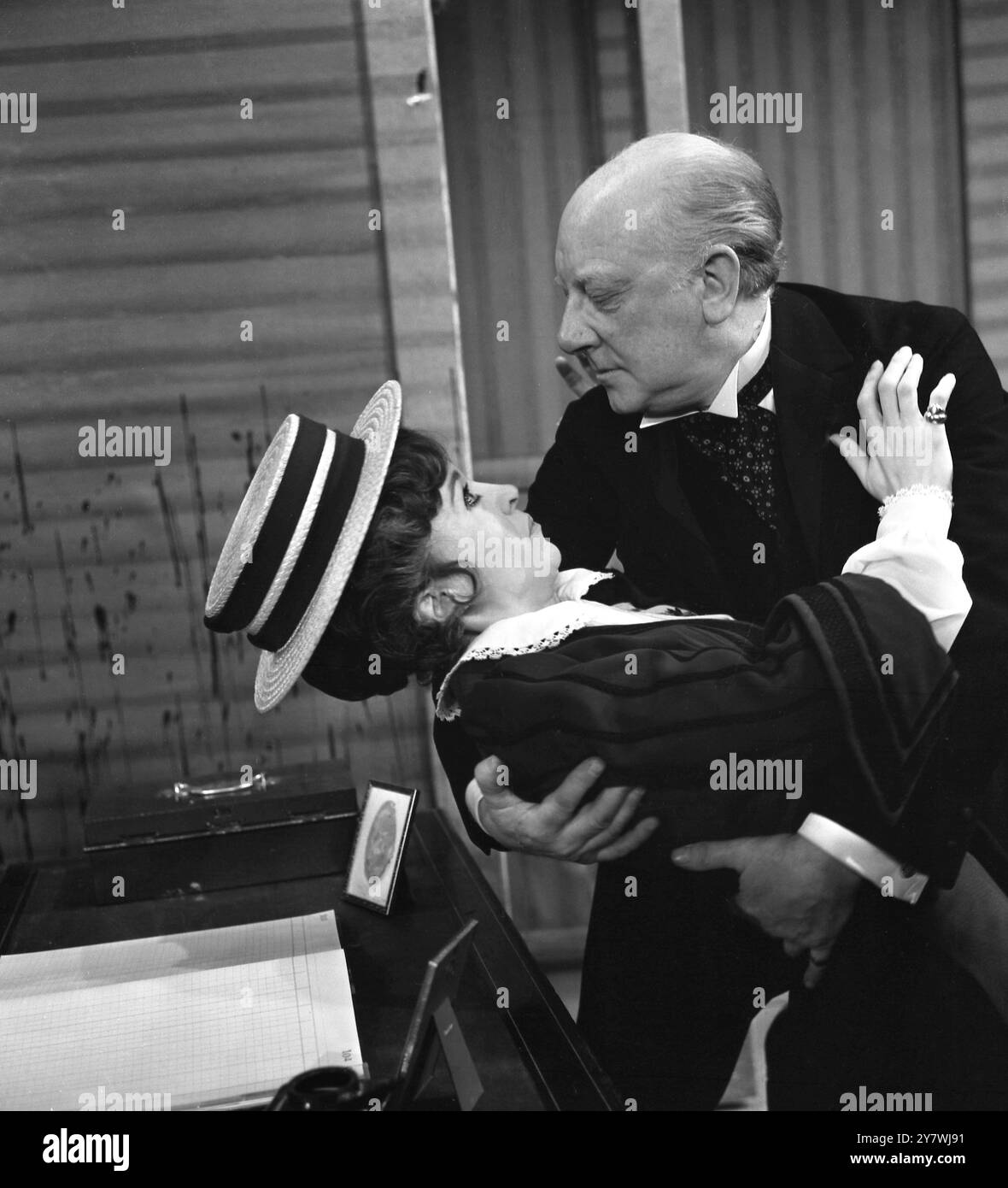 Arthur Lowe , one - time star of " Coronation Street " ( he played Mr ...