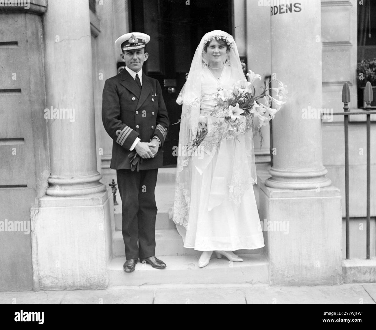 Wedding of Commander F . A . W . Buller and Miss Mary Caroline Hammick ...