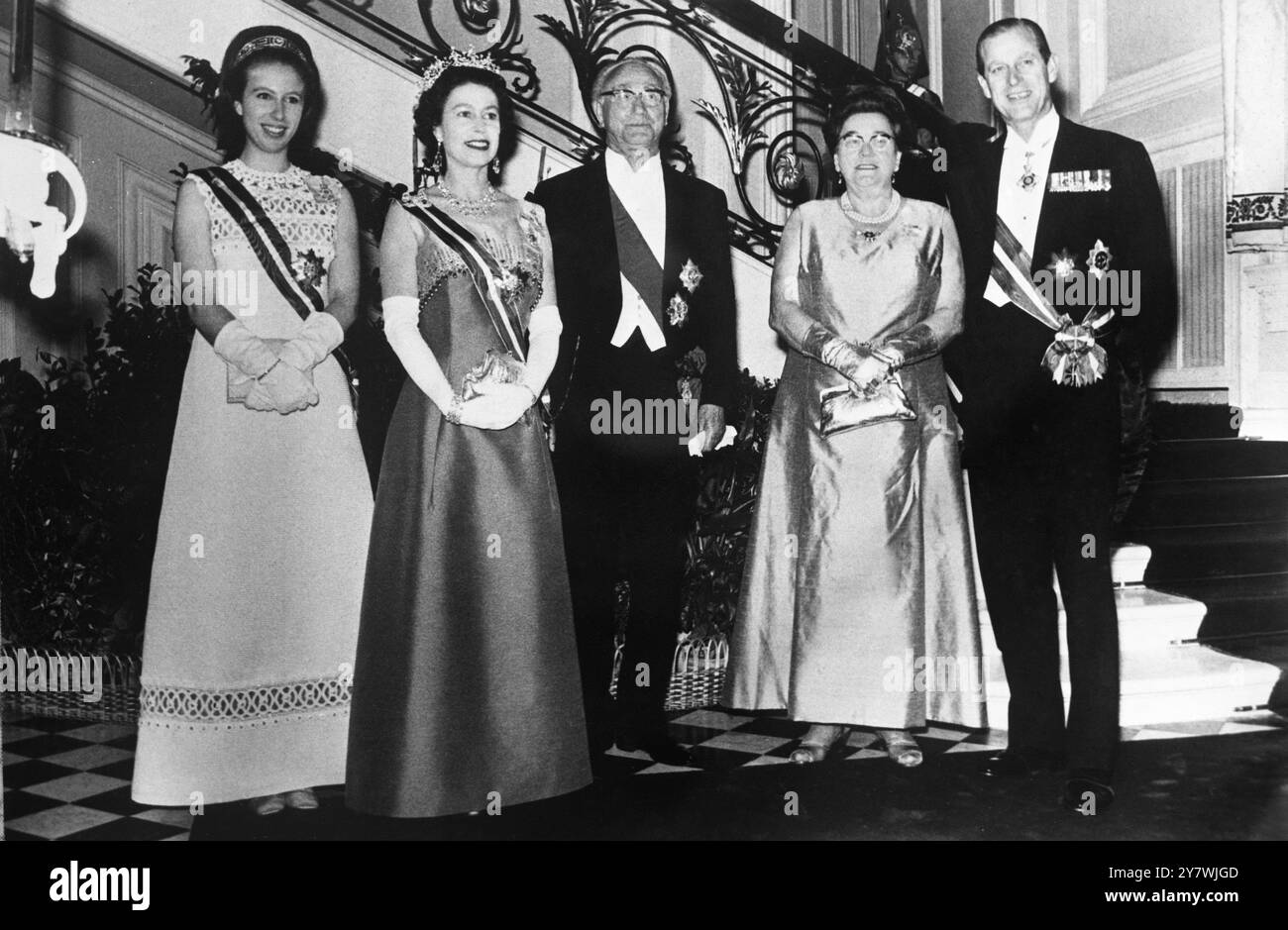 Visiting Queen Elizabeth II , Prince and Princess Anne poses with ...