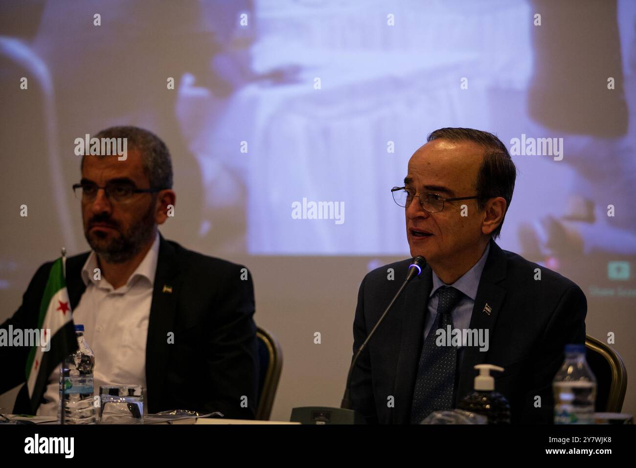 Professor abdul rahman al mustafa hi-res stock photography and images ...