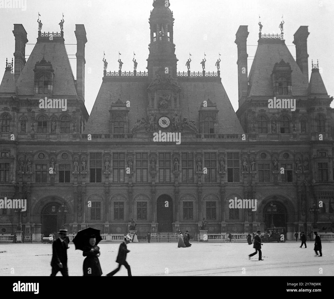 Paris 1920 view Black and White Stock Photos & Images - Alamy