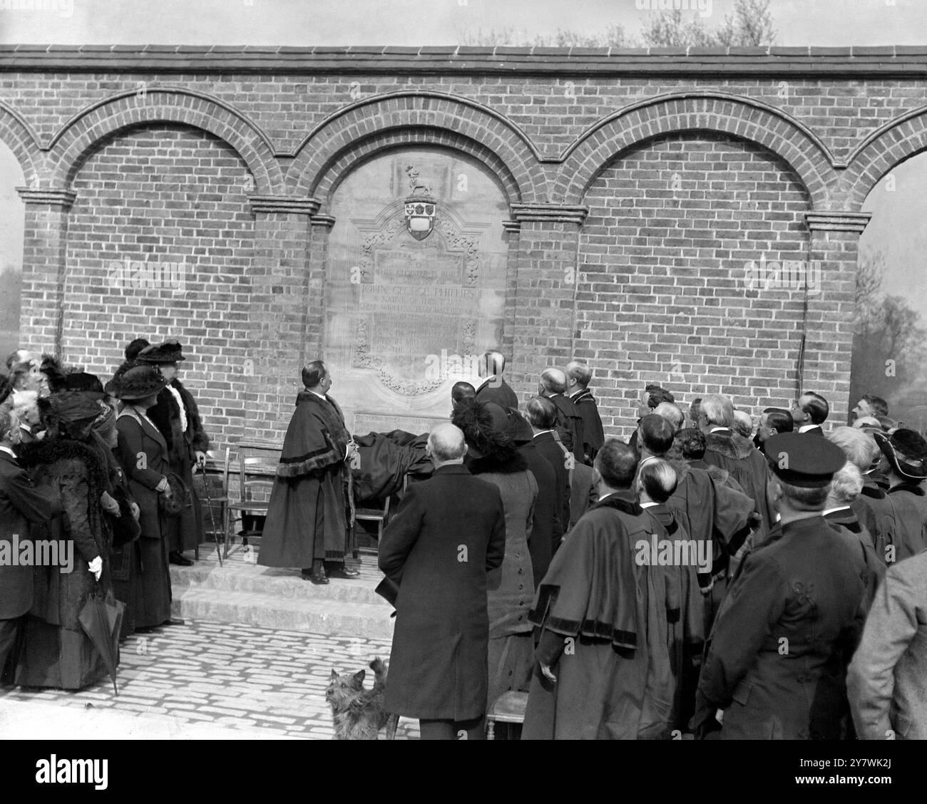 Unveiling of the Memorial to Jack Phillips , the wireless operator of ...