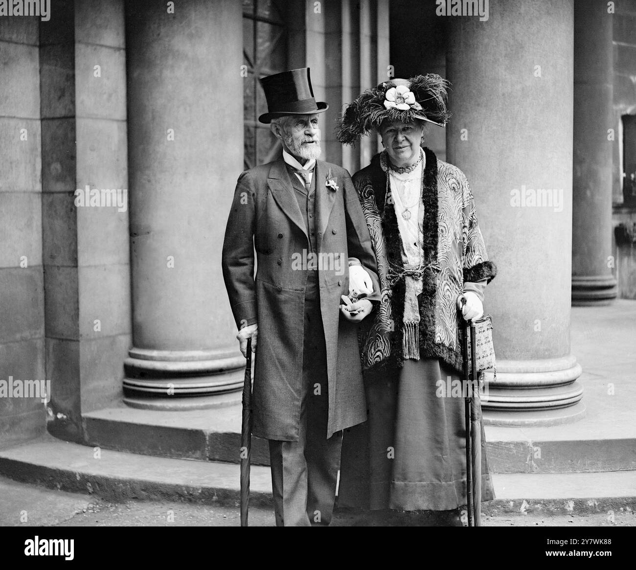 Hamilton gordon hi-res stock photography and images - Alamy
