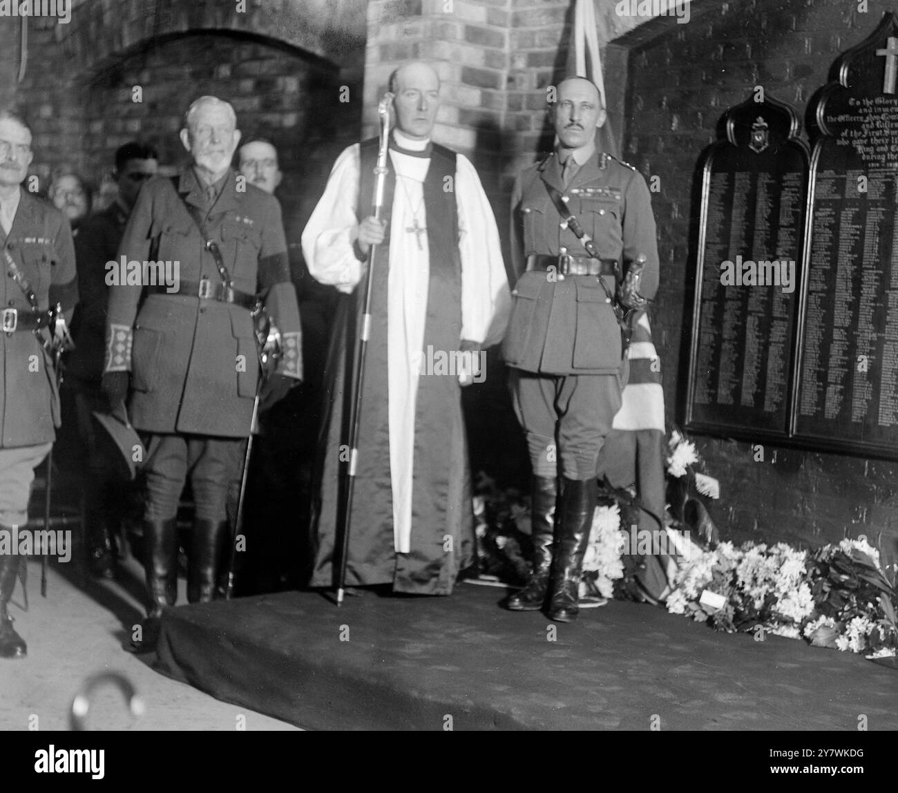 Unveiling of War Memorial to First Surrey Rifles at Camberwell , London ...