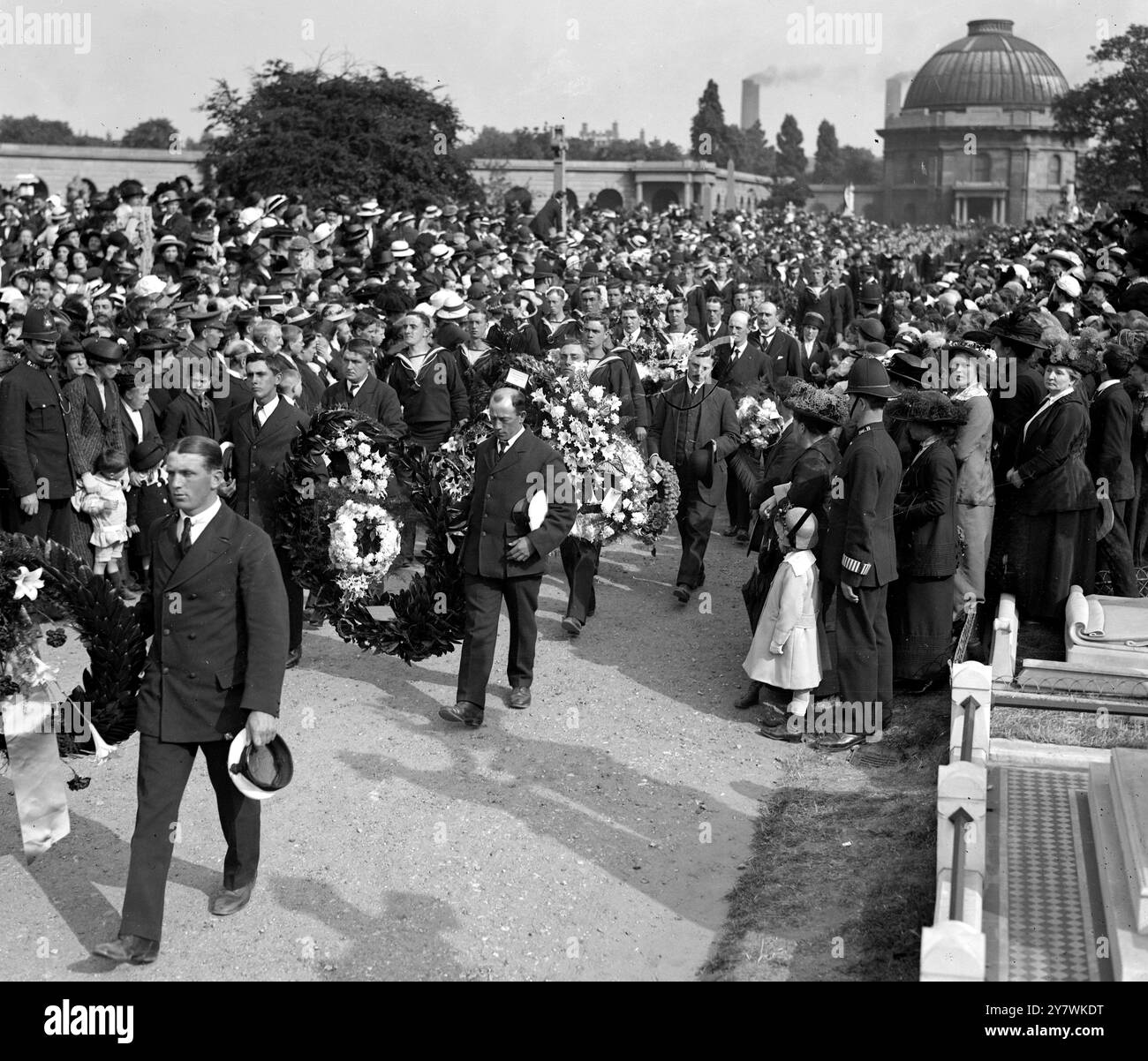 Funeral of Reginald Alexander John Warneford, VC ( 15 October 1891 - 17 ...