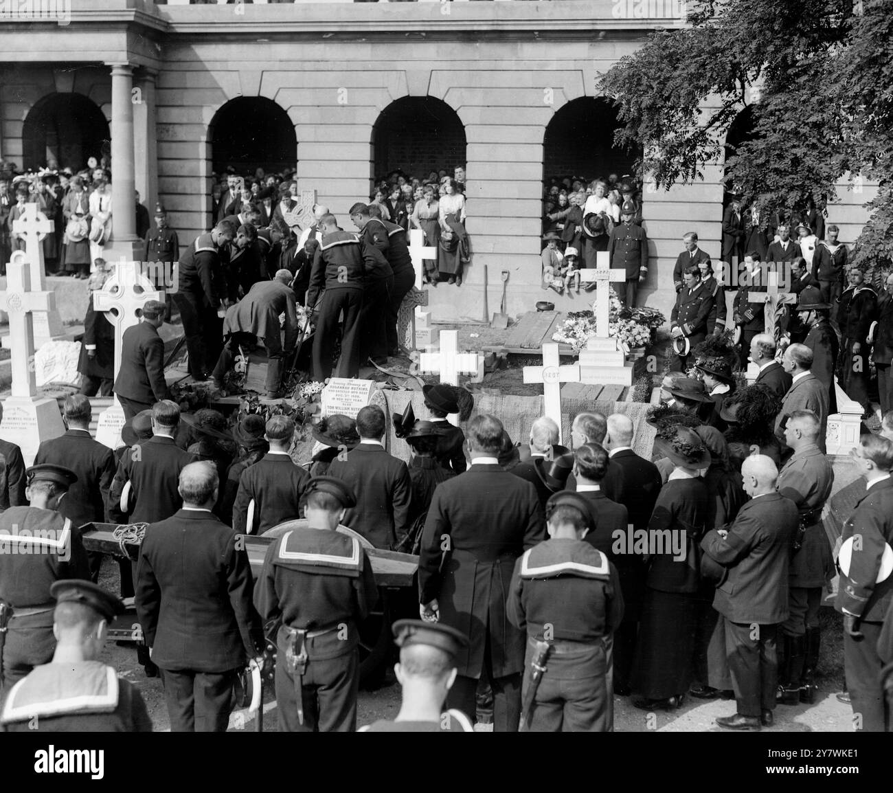 Funeral of Reginald Alexander John Warneford, VC ( 15 October 1891 - 17 ...