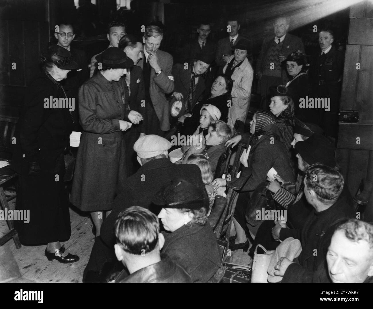 SS Athenia survivors at Chiselhurst , Kent 1939 Stock Photo - Alamy