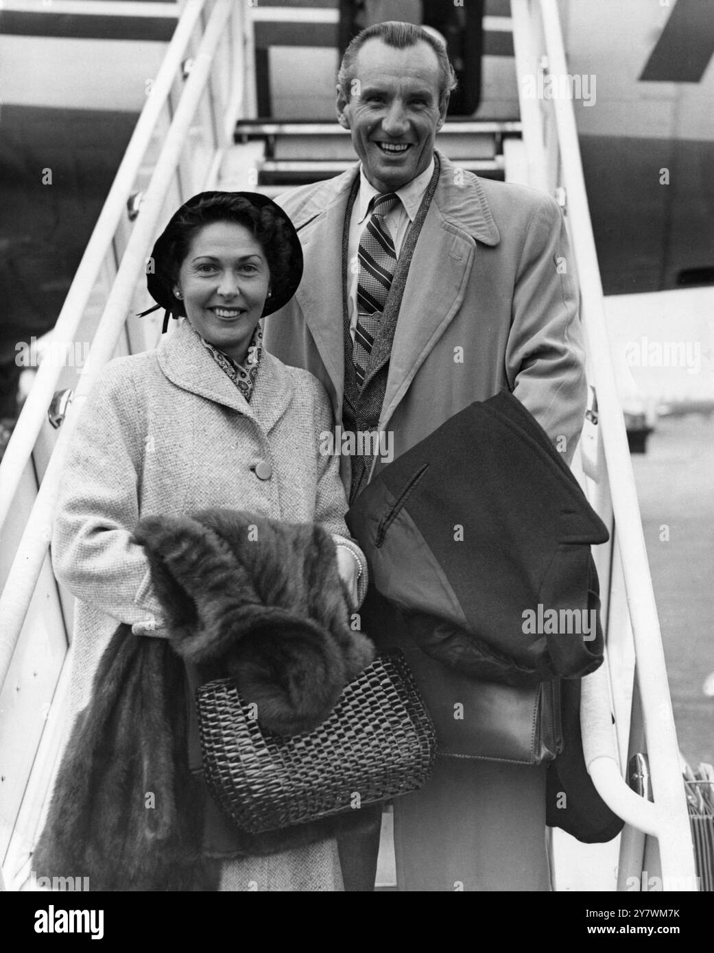 Fred Perry : 18 May 1909 - 2 February 1995 , British tennis and table ...