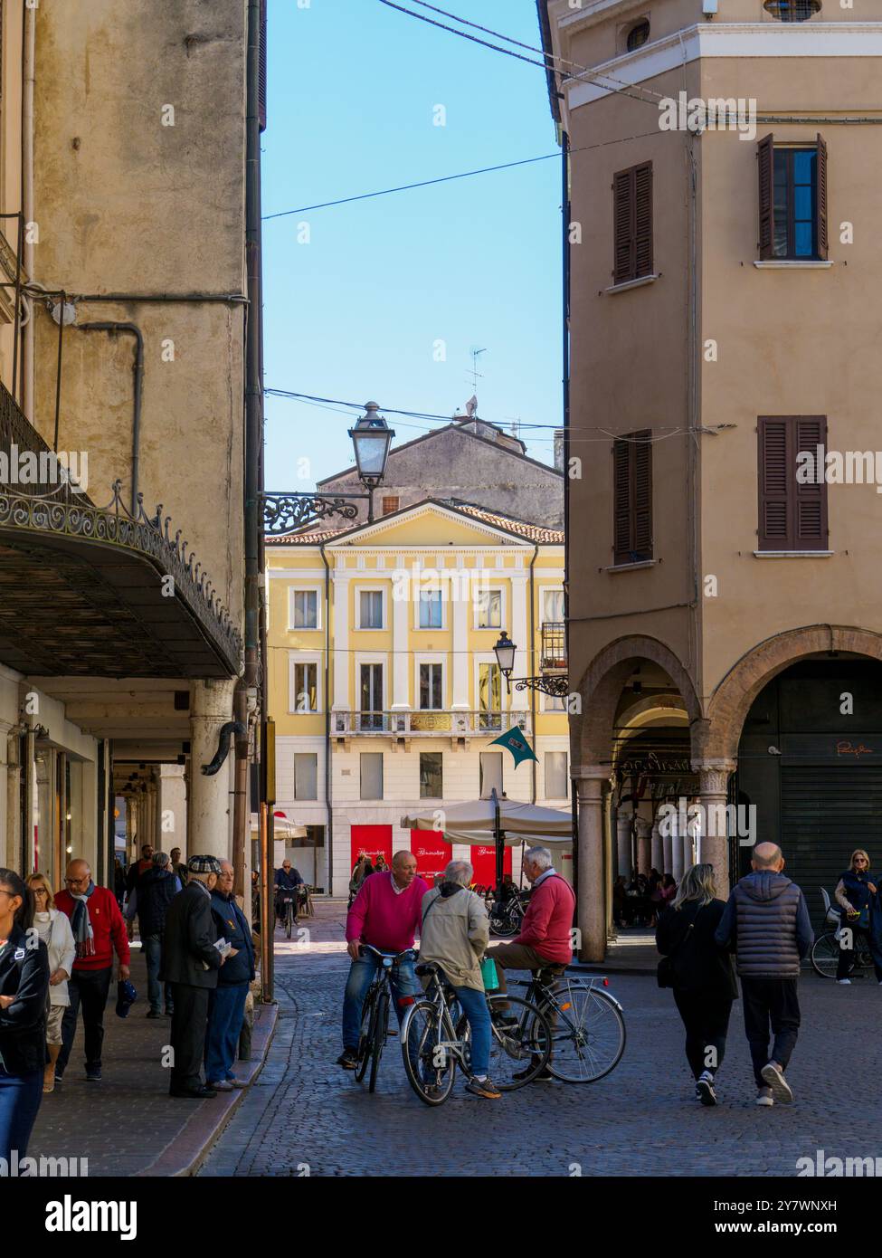 Mantua, Italy September 30th 2024 Tourists and residents walking ...