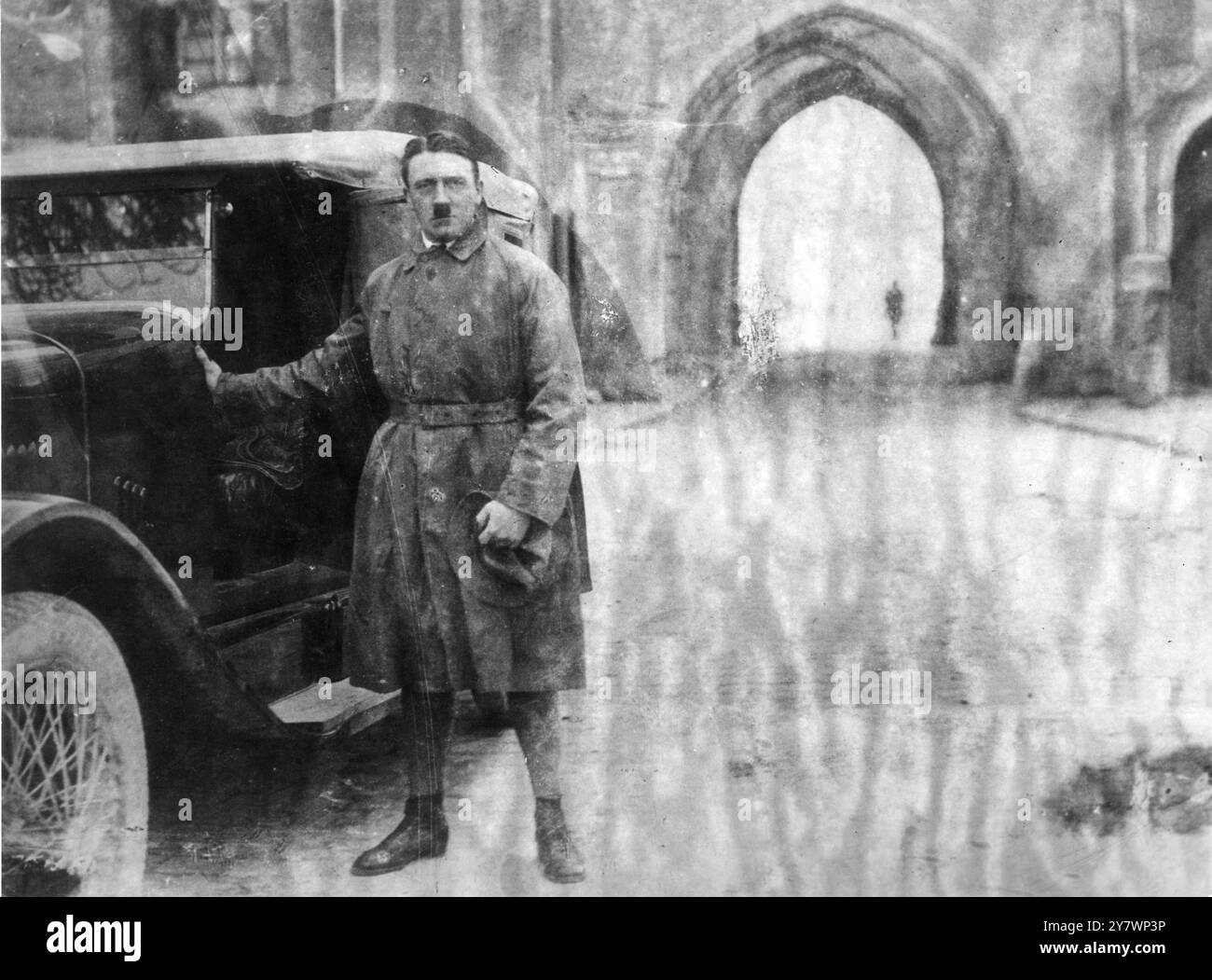 Hitler nazi portrait ww2 Black and White Stock Photos & Images - Alamy