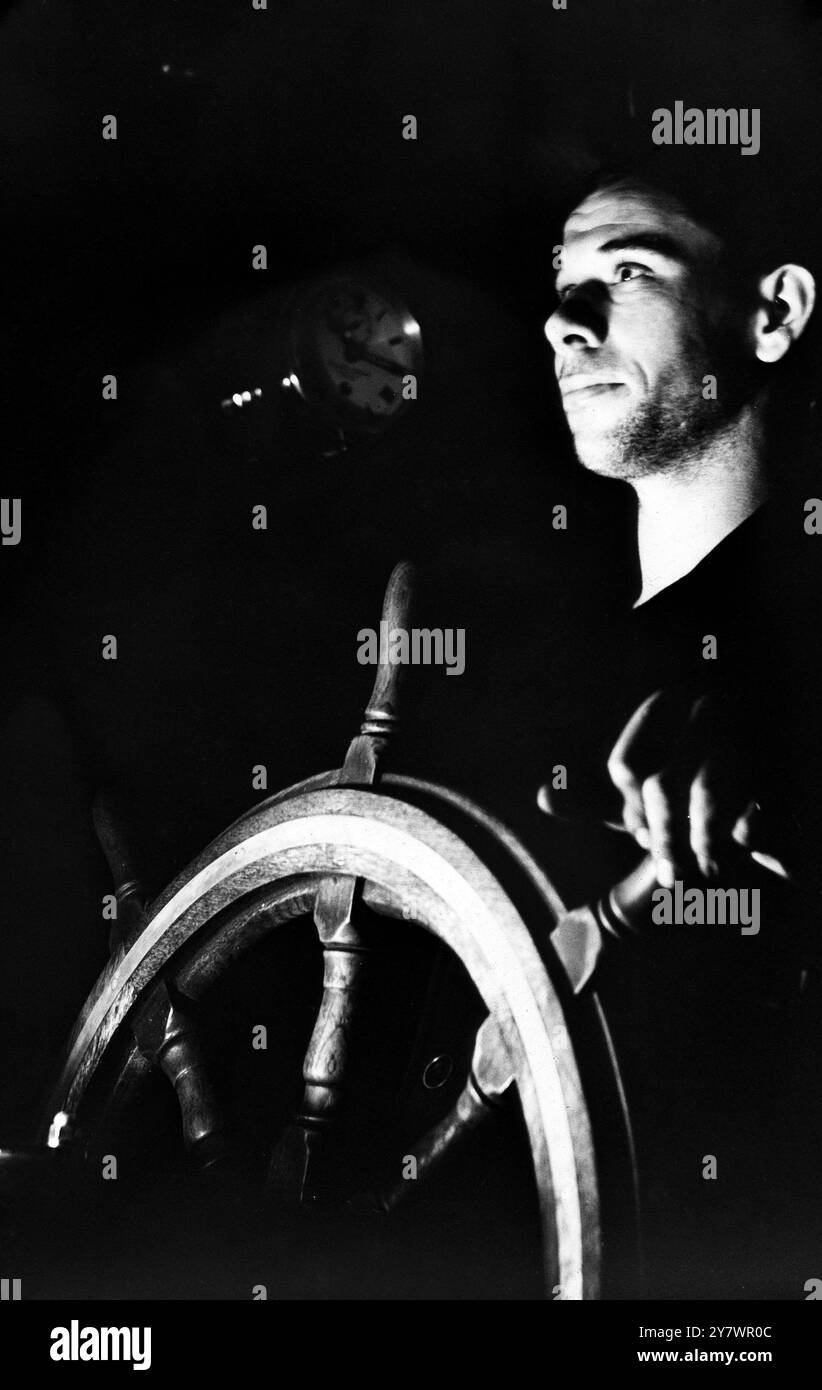 Steering - ship's wheel during WW2 ©TopFoto Stock Photo - Alamy