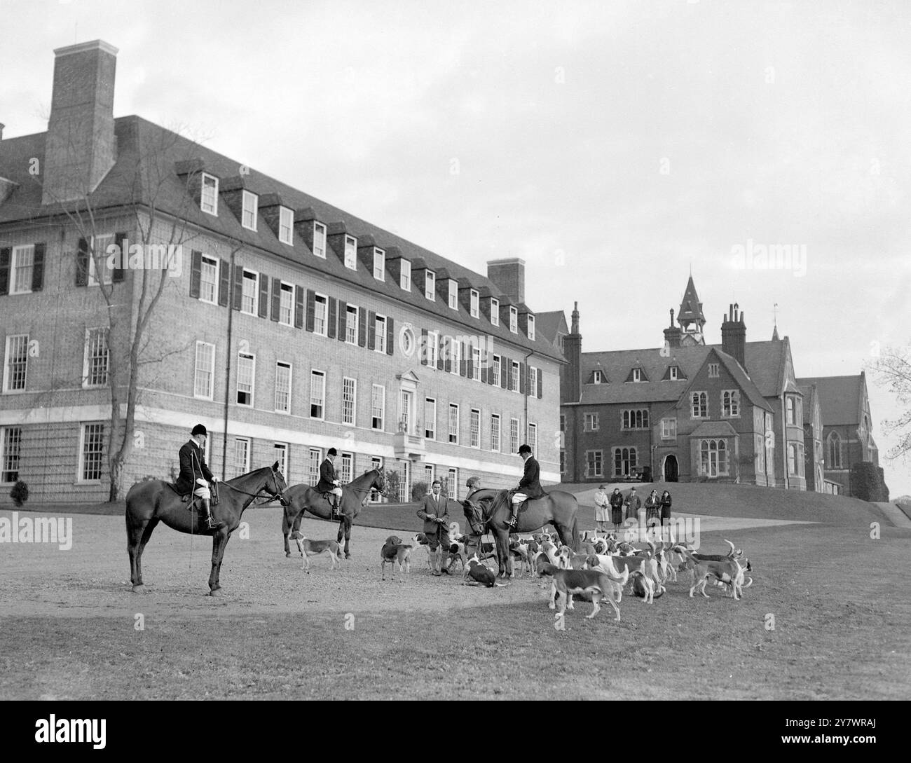 Cranleigh School , Surrey , England Scene of a meet of the Chiddingfold ...