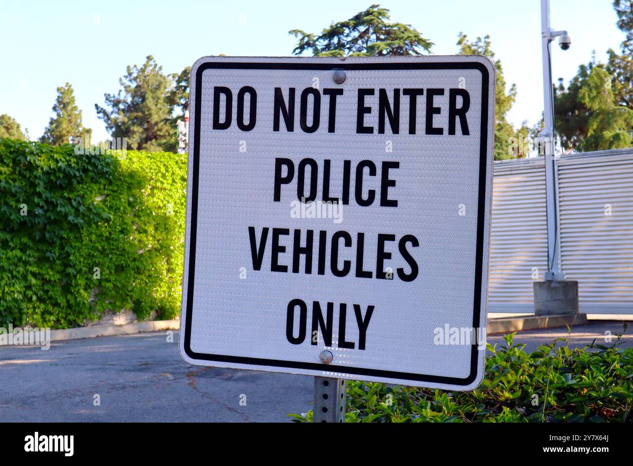 Do Not Enter Police Vehicles Only, Authorized Personnel Only signs ...