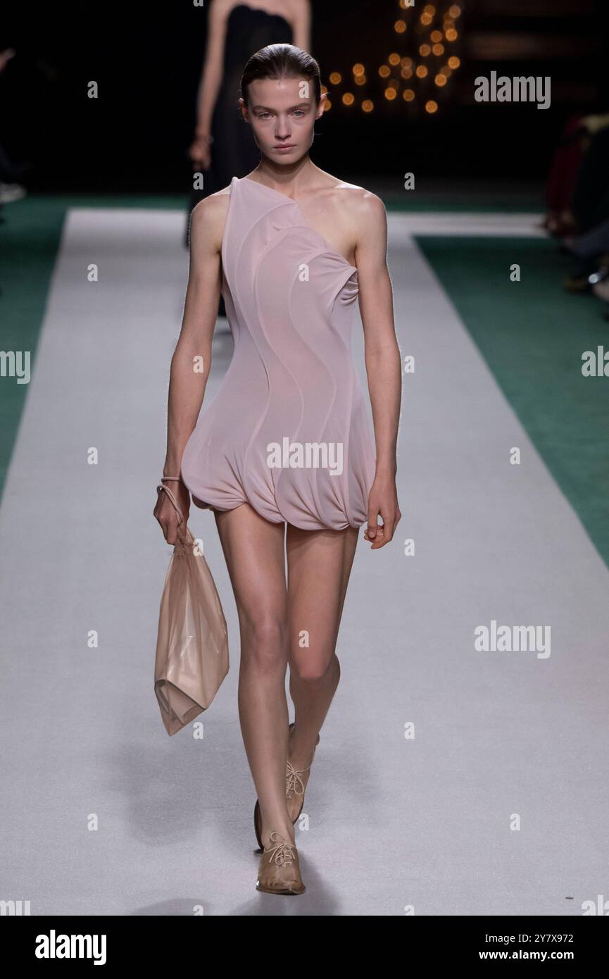 Ella mccutcheon hi-res stock photography and images - Alamy