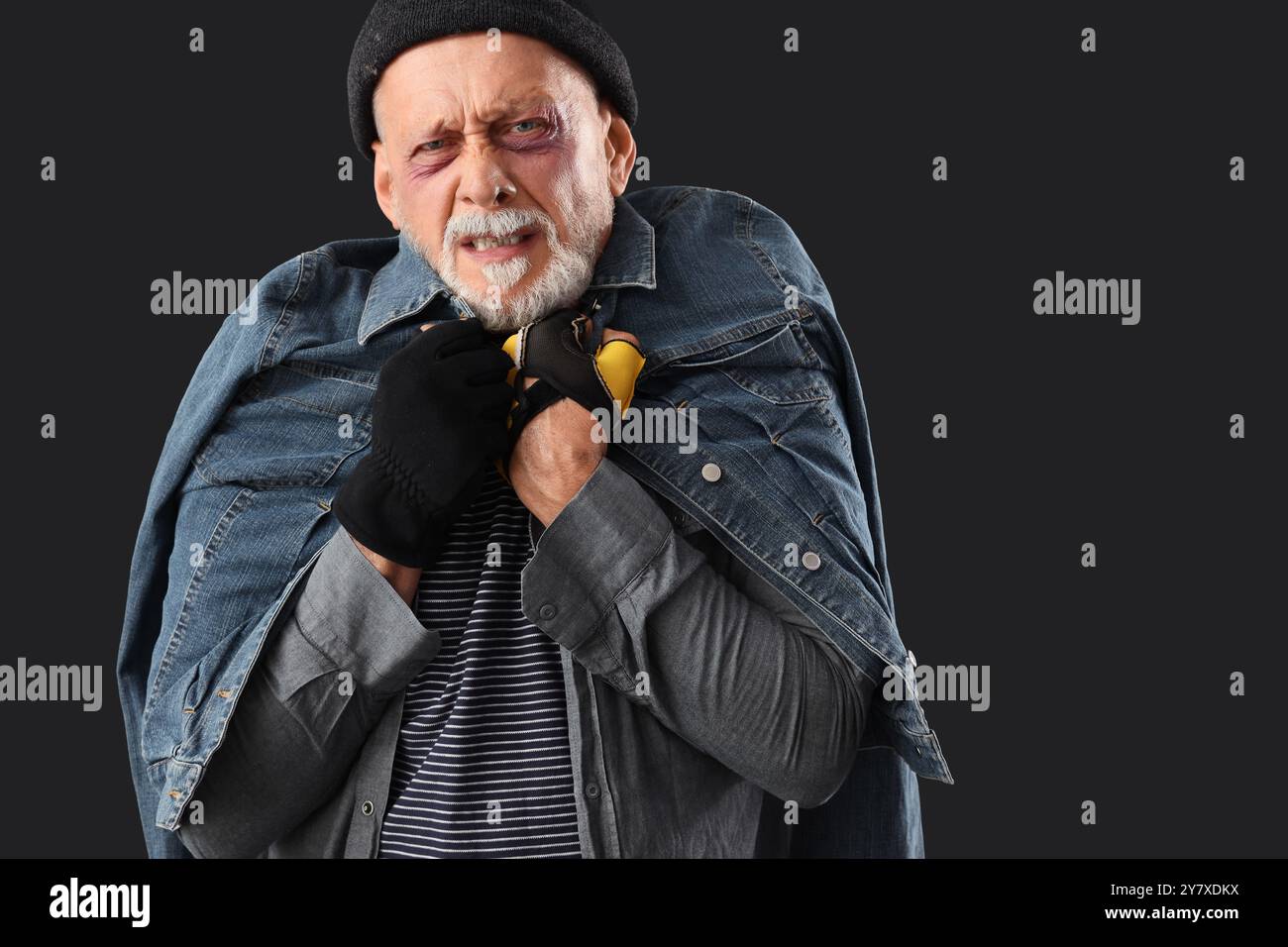 Homeless person frozen hi-res stock photography and images - Alamy
