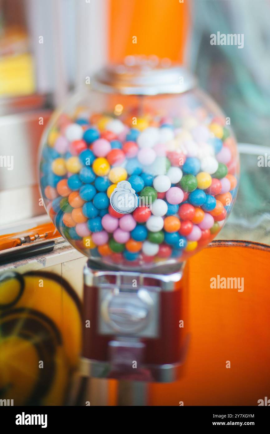 The Netherlands, Gumball machine, Vintage, Colourful, Chewing gum Stock ...