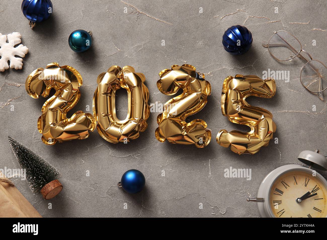 Figure 2025 made of foil balloons with Christmas decorations ...