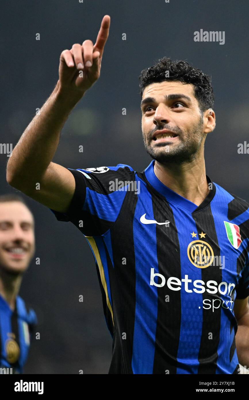 Mehdi Taremi of Fc Inter celebrating after scores a penaltyduring the ...