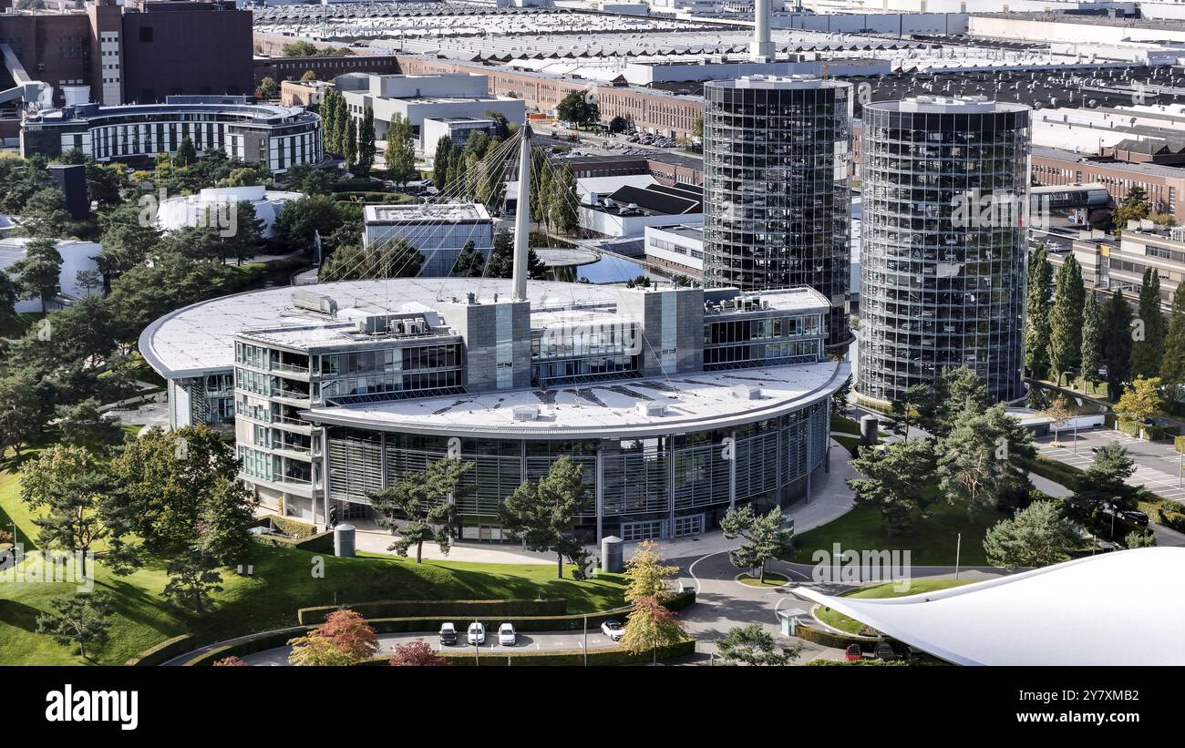 The car towers of the Autostadt, Wolfsburg, 29.09.2024. The Volkswagen ...