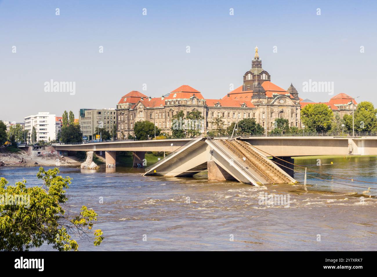 Elbe carola bridge historic hi-res stock photography and images - Alamy