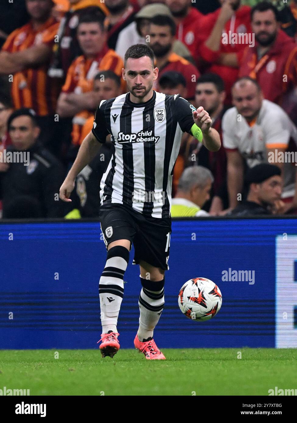 ISTANBUL - Andrija Zivkovic of PAOK Saloniki during the UEFA Europa ...