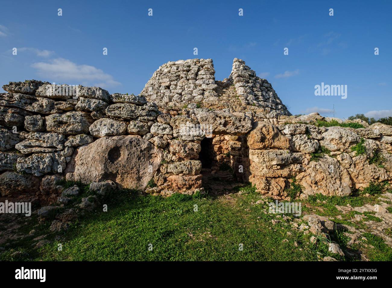 Cornia Nou, conical talayot and attached building,Maó, Menorca ...
