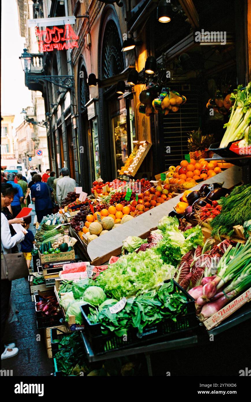 Vegetable shop historical hi-res stock photography and images - Alamy
