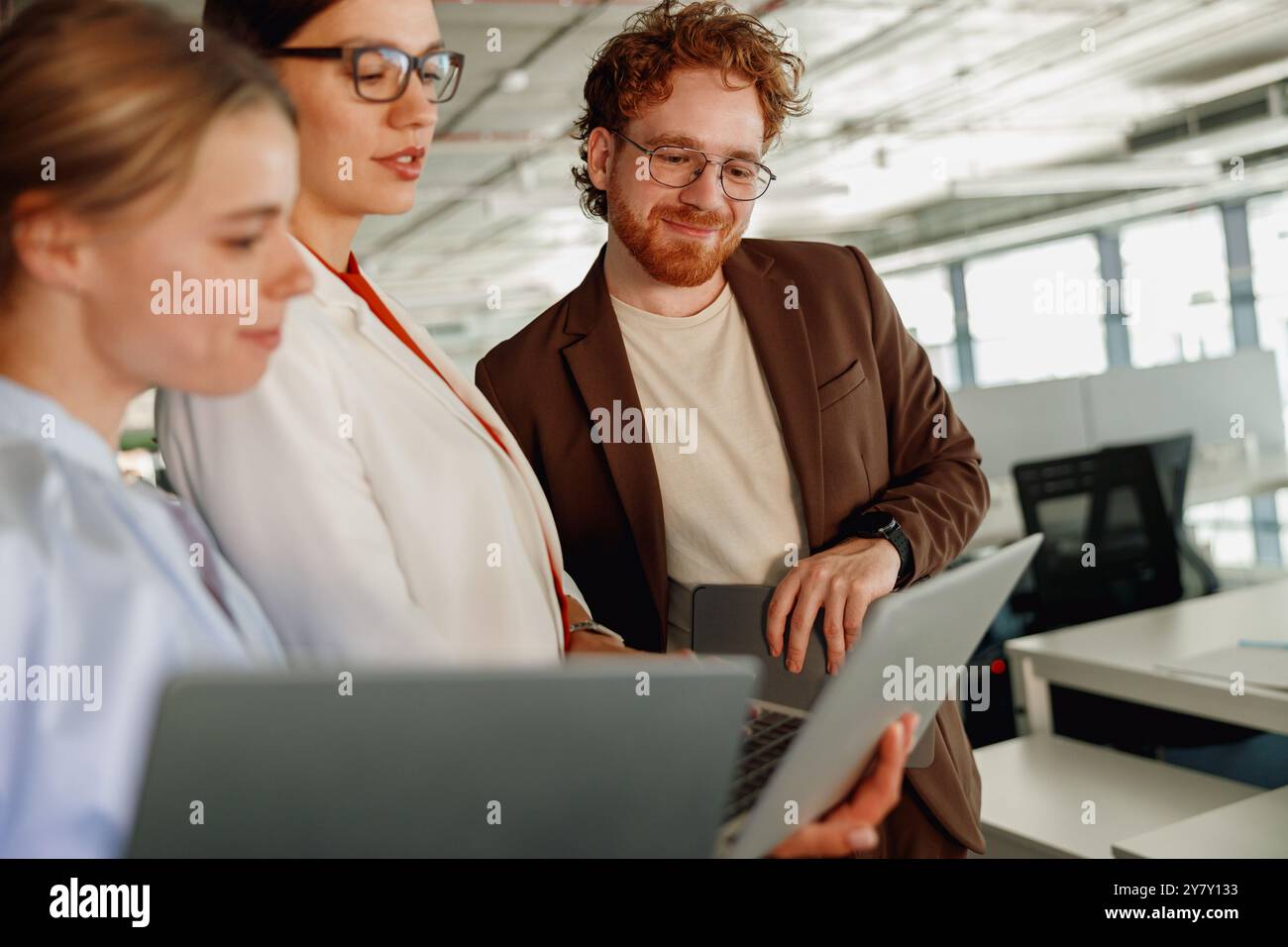 Effective Team Collaboration in a Modern Office Environment for ...