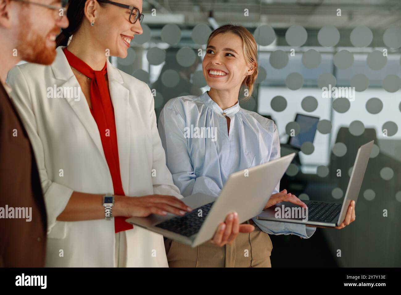 Effective Collaborative Teamwork Within the Modern Office Environment ...