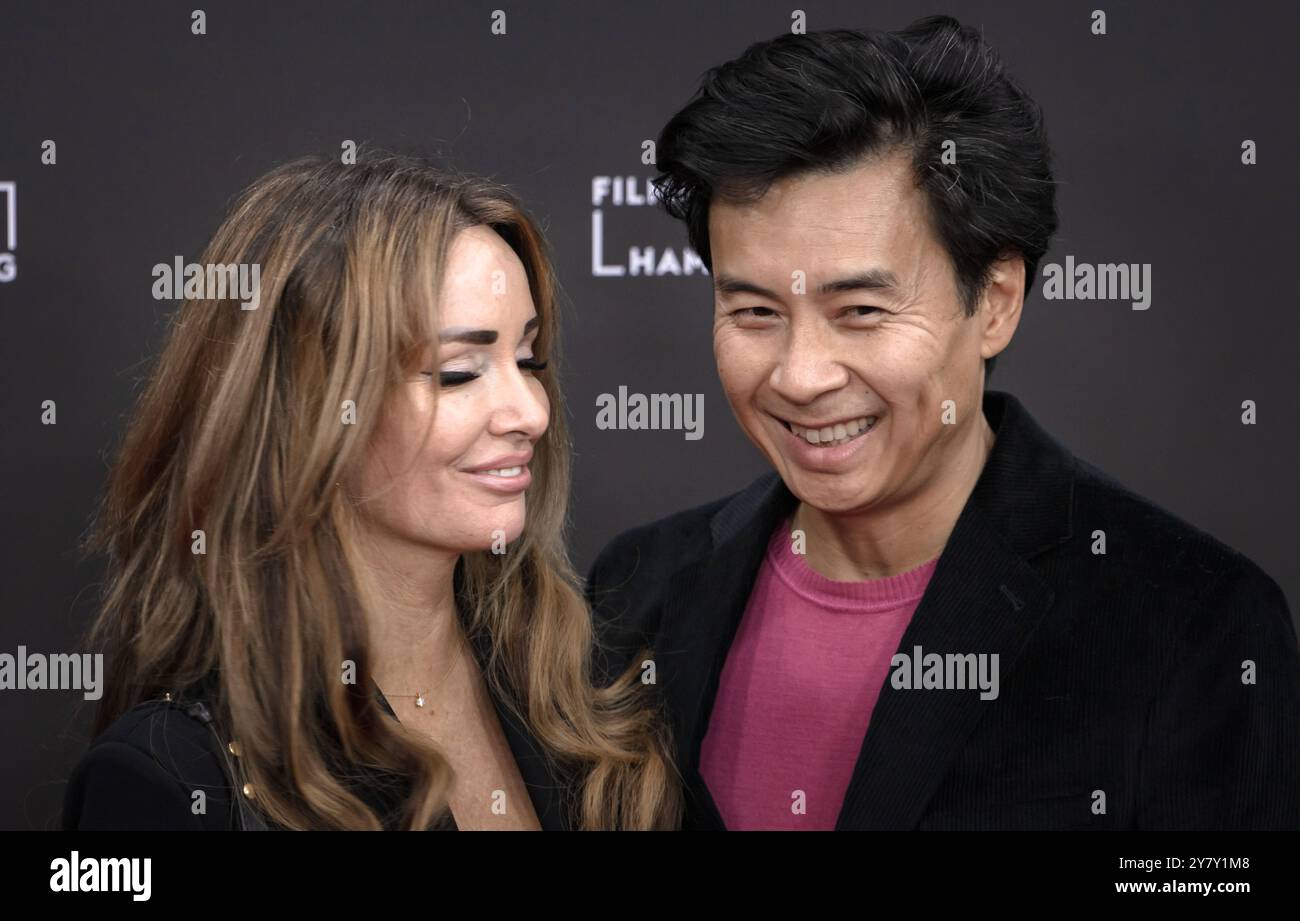 Filmfest Hamburg Regisseur Ngo The Chau mit seiner Frau bei der Premiere des Films Der ...