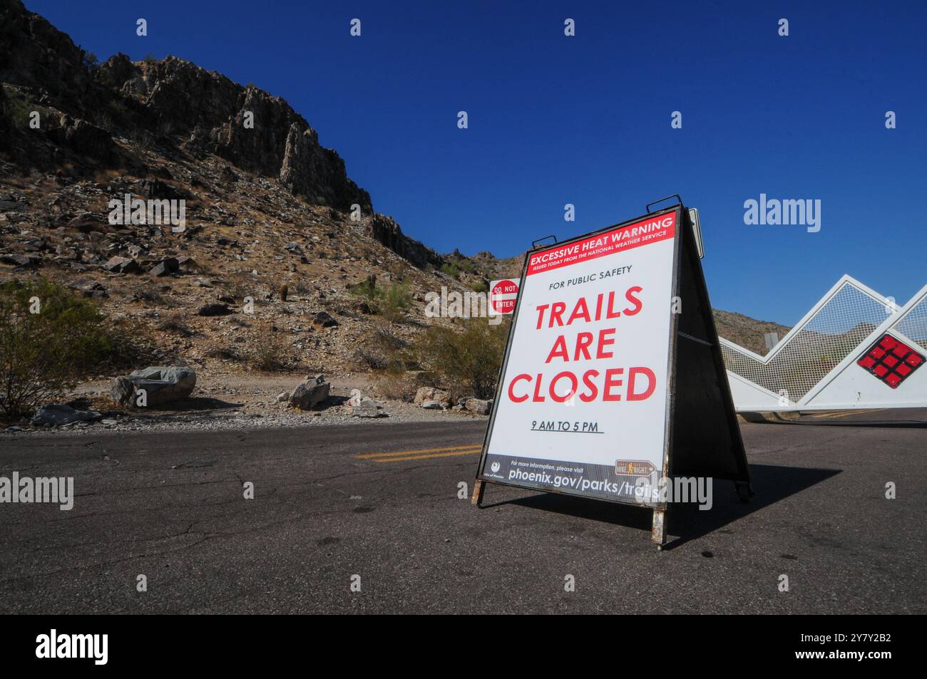 Phoenix, Arizona, USA. 30th Sep, 2024. Warning signs at Piestewa Peak ...