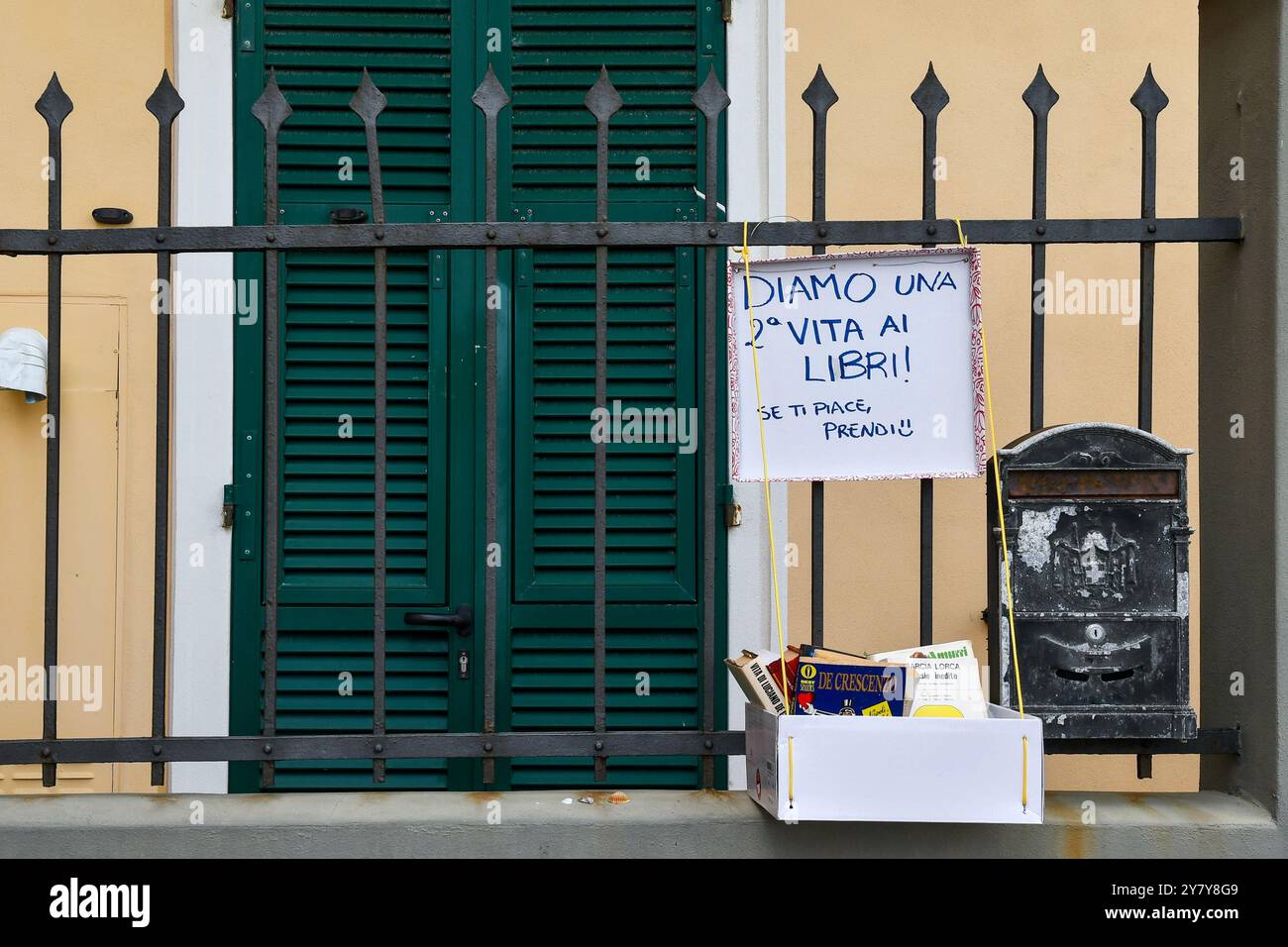 Bookcrossing books hi-res stock photography and images - Alamy