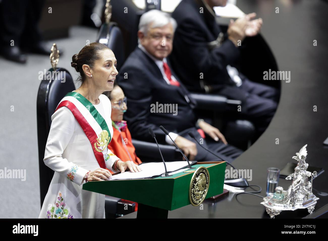 Mexico City, Mexico. 1st Oct, 2024. Claudia Sheinbaum Pardo (front ...