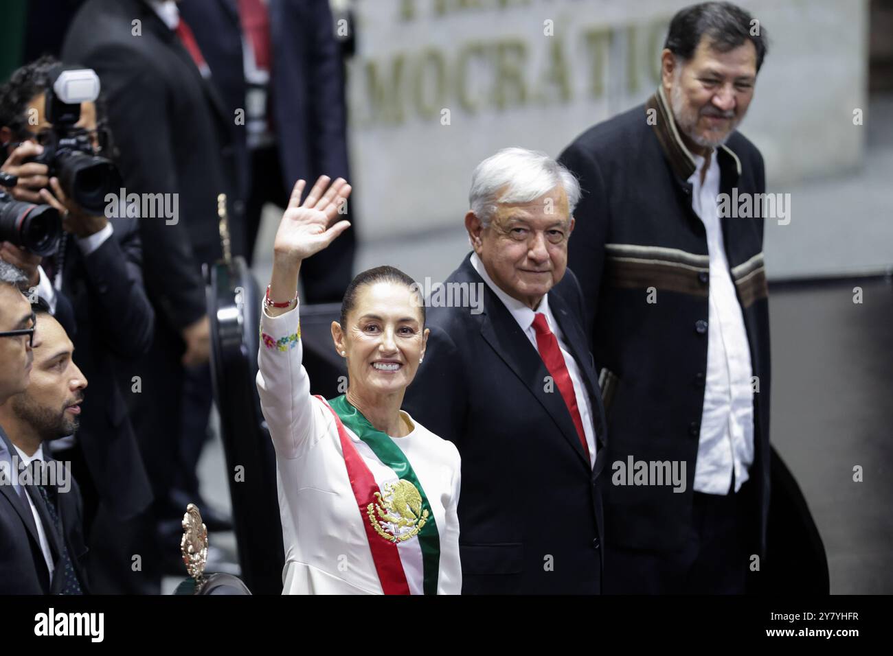 Beijing, Mexico. 1st Oct, 2024. Claudia Sheinbaum Pardo (front) attends ...
