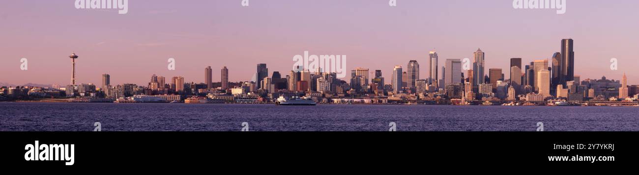 A panoramic view of the Seattle Skyline Stock Photo - Alamy
