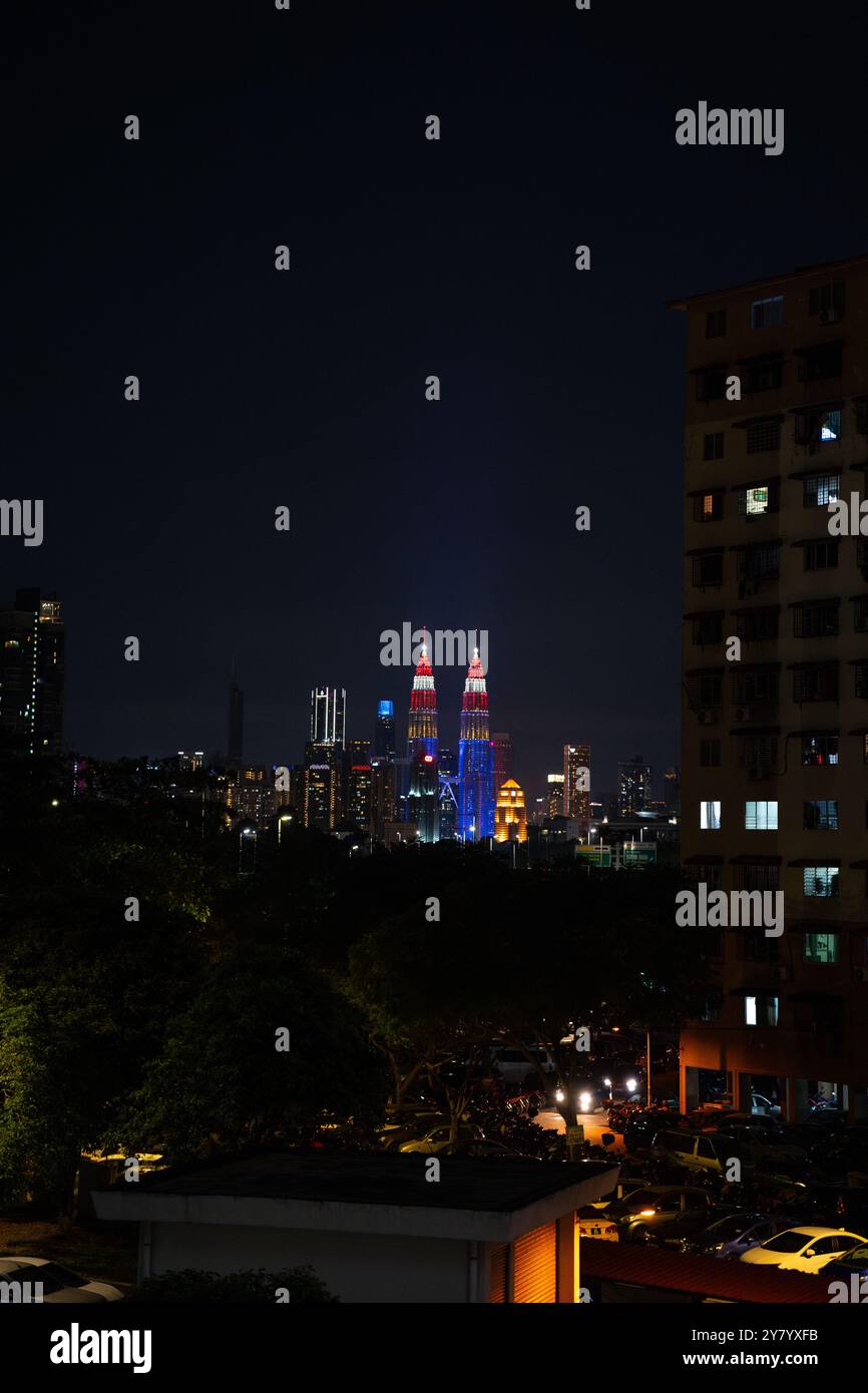 Night View of Petronas twin tower or KLCC with Malaysian light Stock ...