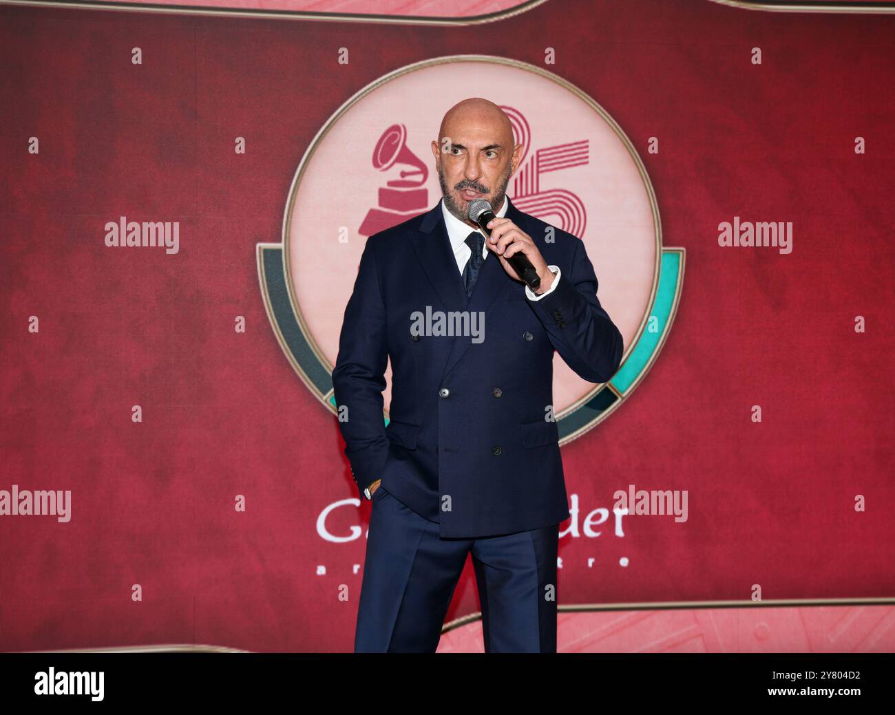 Gary nader hi-res stock photography and images - Alamy