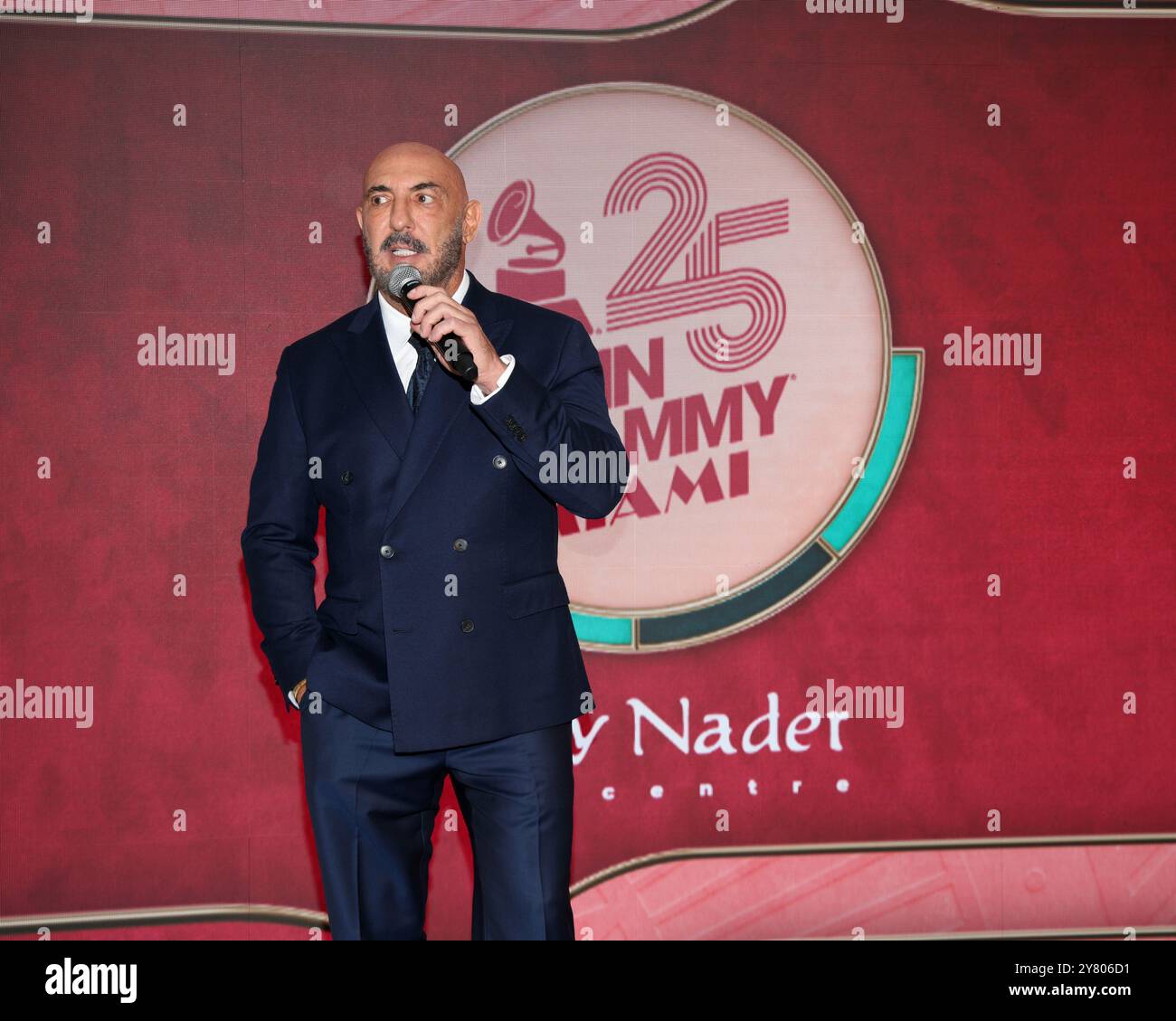 Gary nader hi-res stock photography and images - Alamy