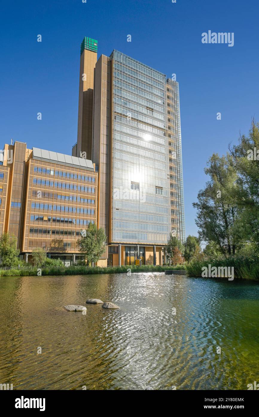 Geschäftshaus Atrium Tower, Pianosee, Potsdamer Platz, Tiergarten ...