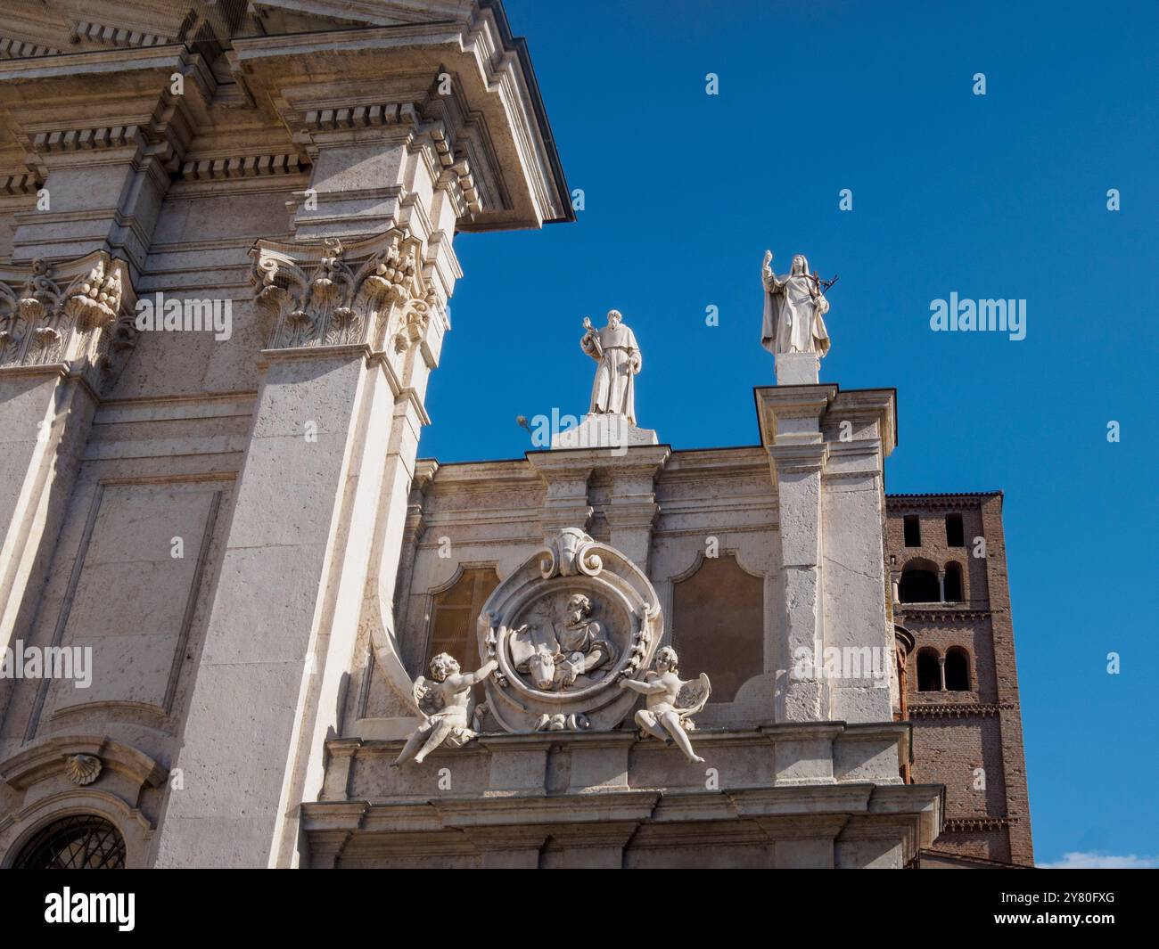 Mantua, Italy September 30th 2024 White marble statues of saints ...
