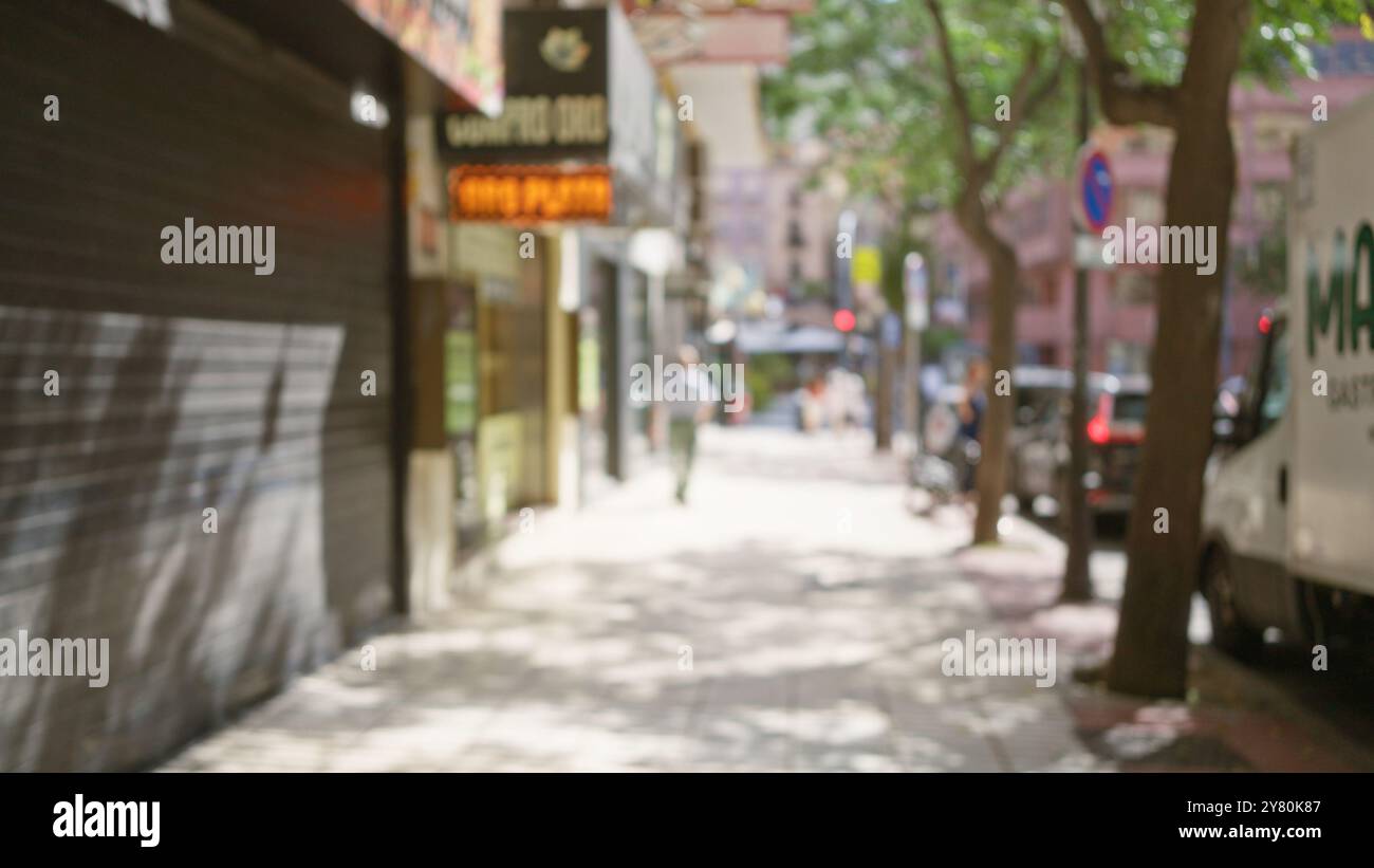 Cafe busy urban blur daytime hi-res stock photography and images - Alamy